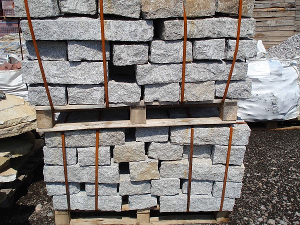 ГРАНИТ :: BN Stones - Доставка на врачански варовик, мушелкалк, порфир ...